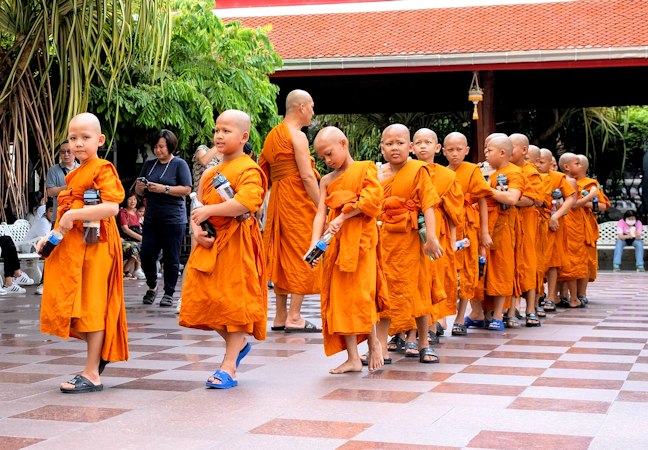 Little Monks | VISUAL THAILAND